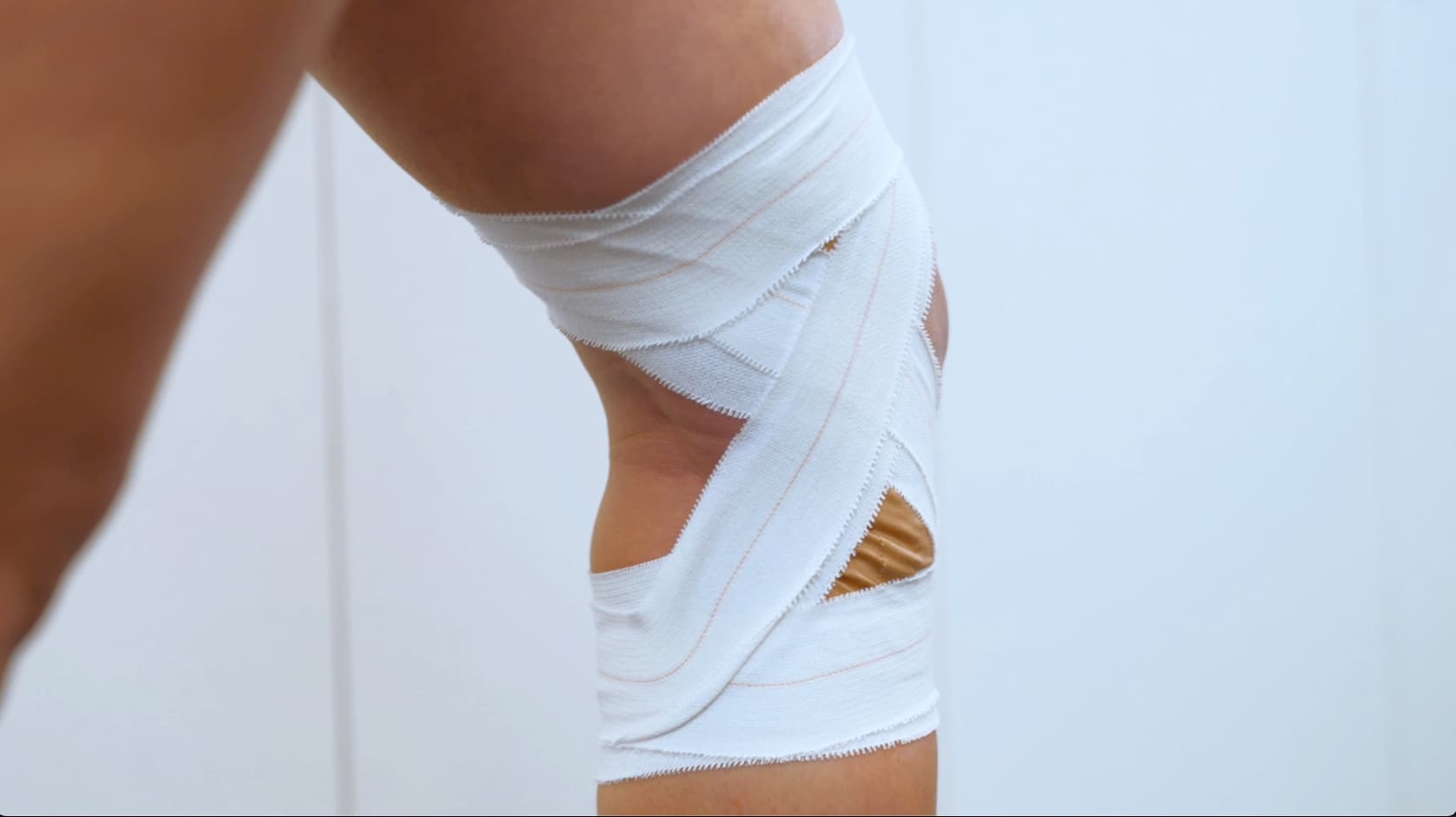 MCL Taping – Medial Knee Support - GoLevita